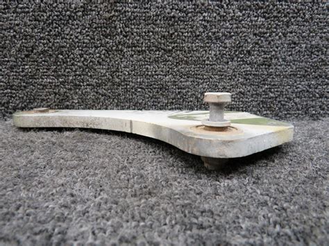 0832000 33 Cessna 320b Elevator Bellcrank Pylon Arm Assembly For Sale