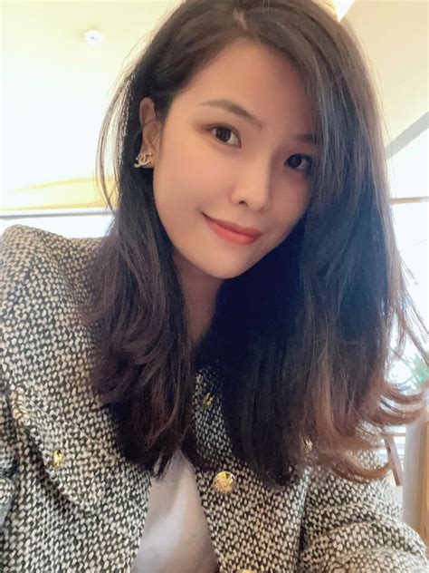 阿姨也有她的韻味，只是暫時沒人會欣賞而已啦😄