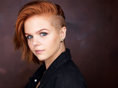 Mackenzie Lansing R Celebrityhairfetish