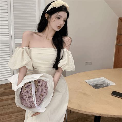 위드포에버 S당일배송 셀프웨딩 여름신상 베이지 러블리 심플 플리츠 셔링 퍼프 슬림루즈핏 플레어 오프숄더 롱원피스 쉬폰원피스 하객원피스 봄신상 데이트룩 여친룩 상견례 하객