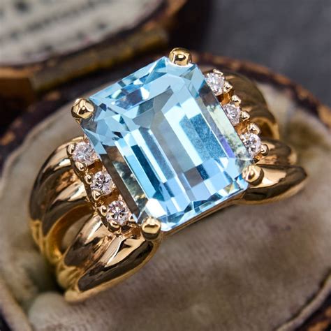 Aquamarine Ring W Diamonds 14k Yellow Gold