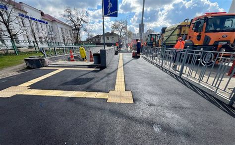 У Києві зробили зручніші підходи до лікарень у двох районах Вечірній Київ