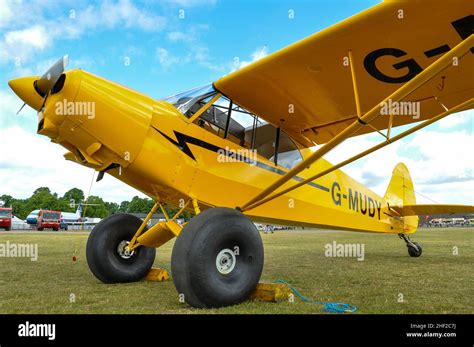 Piper Pa 18 Super Cub Immagini E Fotografie Stock Ad Alta Risoluzione