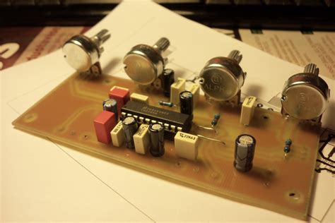 zigzagas » Blog Archive » Tembrų blokas su LM1036