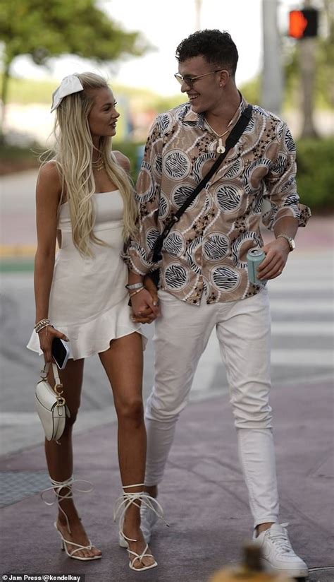 The Millionaire S 25 Year Old Stay At Home Girlfriend Shares An Insight