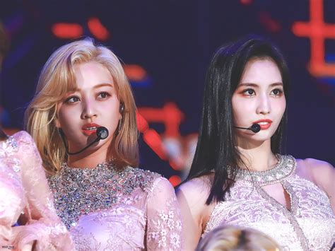 200104 Dont Mess With Momo And Jihyo R Twice