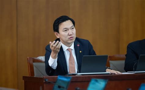 Төрийн өмчит компани үйлдвэрийн газруудыг 122 байсныг 70 болгож хумина