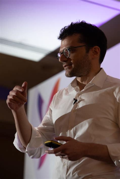 luca verre gives a speech at image sensors europe prophesee