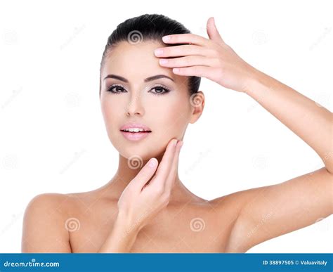 Beau Visage De Jeune Fille Image Stock Image Du Contact Frais