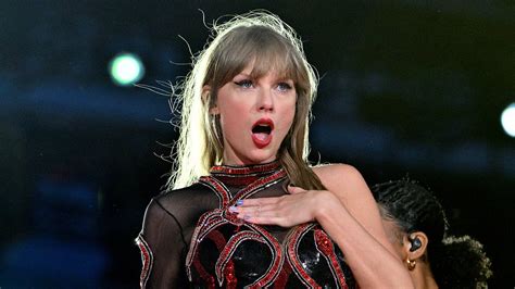 The 10 Worst Lyrics In Taylor Swifts New Album Ranked As Fans Slam