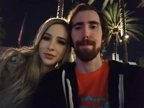 Who Is Asmongold Girlfriend And What Is His Relationship History