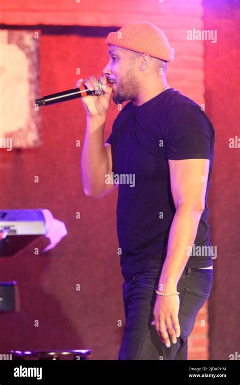 Singer Lyfe Jennings Performing Live At The City Winery Restaurant And
