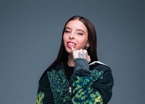 Young Miko Da Cátedra De Flow En Wassup Billboard Argentina