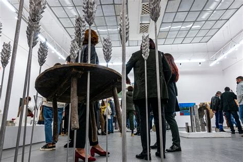 В НАЧАЛОТО Iii ЧАСТ МЛАДИ БЪЛГАРСКИ ХУДОЖНИЦИ Млади Български Художници