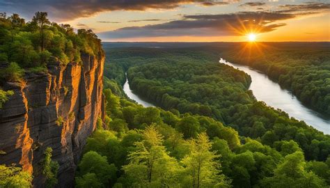 Explore Illinois At Mississippi Palisades State Park Verdant Traveler