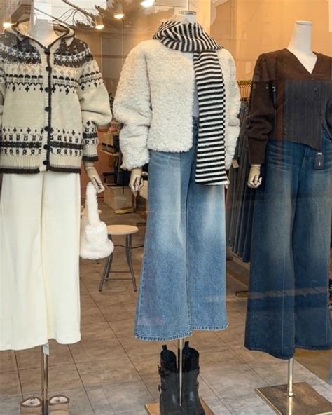 포항옷가게•ᴏɴᴇ ꜱᴇᴜʟ•니트맛집 New 🖤스카이nt 아이핑크소라 🖤미니스커트팬츠 🖤버클워커 🖤미니백팩 🖤블루종레더jk Instagram