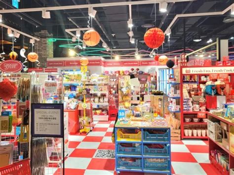 [신세계백화점 천안아산점] Cgv 교보문고에서 놀기 ️ Feat 피규어 할로윈 등 네이버 블로그