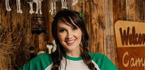 Erica Fett Height Weight Body Measurements Bra Size Shoe Size