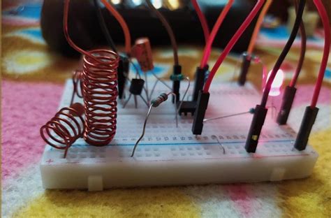 Simple Mobile Phone Signal Jammer Circuit