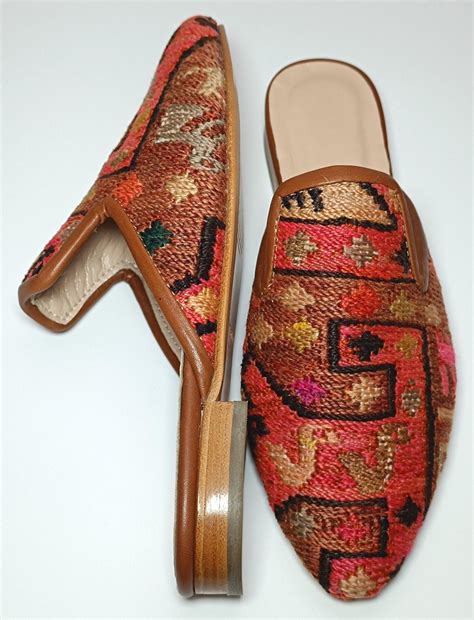 37 Eu 7 Us 5 Uk Handwoven Sumak Kilim Mules Boho Womens Slides Etsy