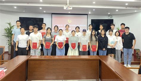 望江县召开2023年 返家乡”社会实践大学生座谈会暨 才聚望江 智汇雷池”人才新政宣介会望江新闻网