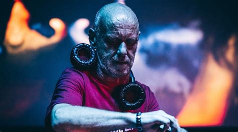 Review The Orb Bring Their 30 Year Ambient House Legacy To Birmingham