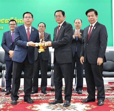 លោក កើត រិទ្ធ ឧបនាយករដ្ឋមន្ត្រី រដ្ឋមន្ត្រីក្រសួងយុត្តិធម៌