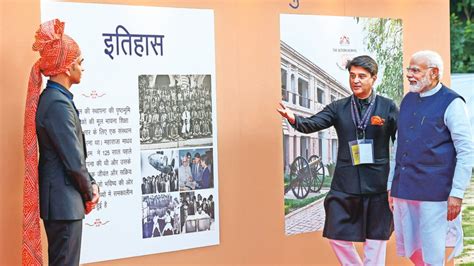 Pm Modi At Scindia School Heaps Praise On Jyotiraditya His Father