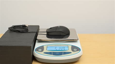 Logitech M100 Vs Amazonbasics 3 Button Usb Wired Mouse Side By Side