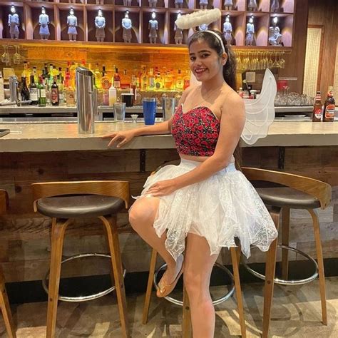 Ritika Tripathee Ritikatripathee • Threads Say More