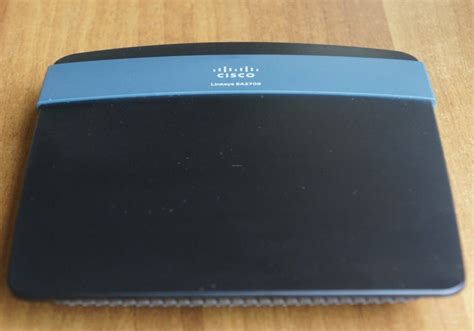 Linksys Cisco Ea2700 Gigabit Wifi Router Dual Band N600