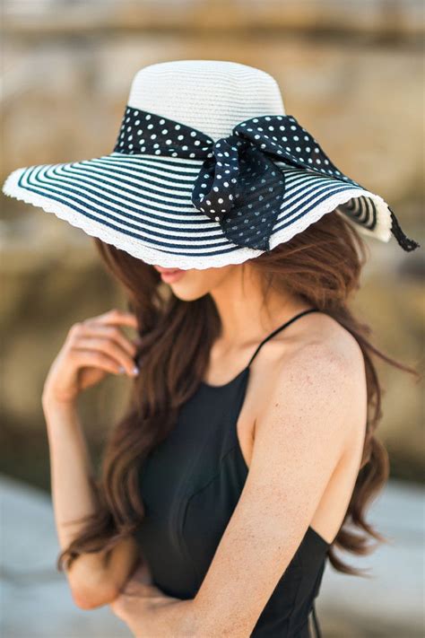 Floppy Hats Striped Sunhats Summer Outfit Inspiration Beach Outfits