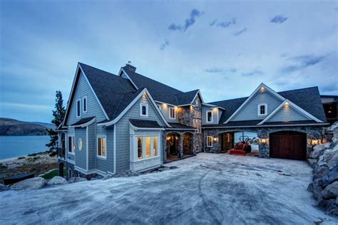 The Best House In Canada At Molly Carmichael Blog