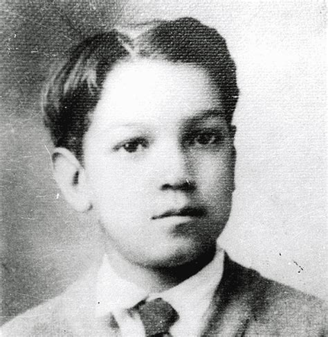 Biography Cantinflas Official Site And Shop