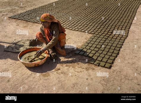 Ajmer India February 07 2019 Indian Woman Makes Manual Clay Bricks Stock Photo Alamy