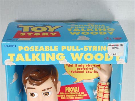 1995 Toy Story Thinkway Poseable Pull String Talking Woody Doll Box