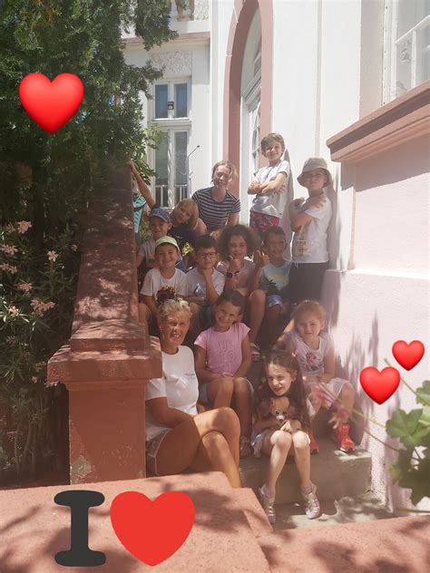 Сиа Лингва Измина още една година от нашите общи ползотворни срещи Още една година учихме