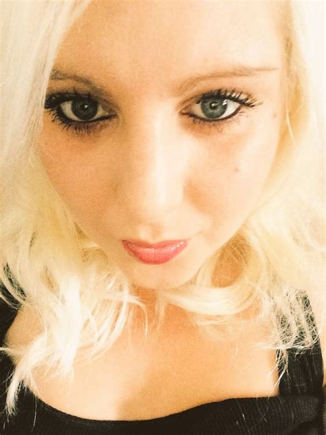 Pictures Of Samantha Mcleod