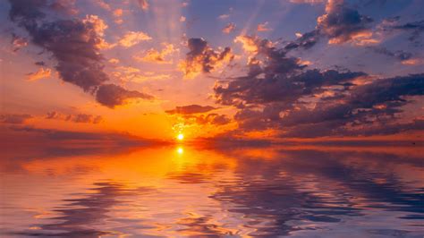 Download Captivating Sky At Horizon Wallpaper