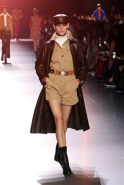 Hermazing Ο οίκος Hermes συνδύασε μοναδικά Sex Appeal και πολυτέλεια στο Show που έγινε χθες