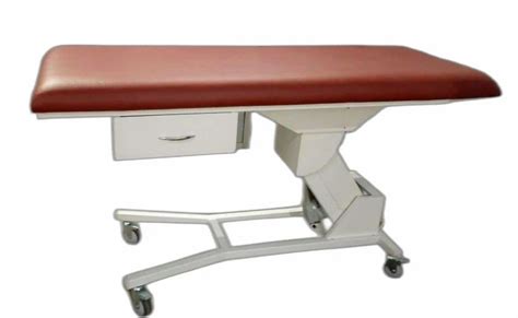 Automatic Tiltt Table For Hospital And Clinic Lifting Capacity 250kg At Rs 42500 In Vasai