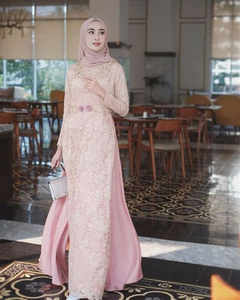 √ 45 Model Gamis Brokat Kombinasi Modern Terbaru 2020