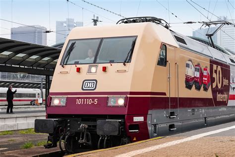 [de Expert] 50 Years Back In Time With Db 101 110 And A Steuerwagen Railcolor News