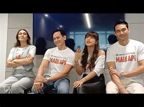 Luna Maya Ceritakan Pembuatan Adegan Panas di Serial Main Api - YouTube