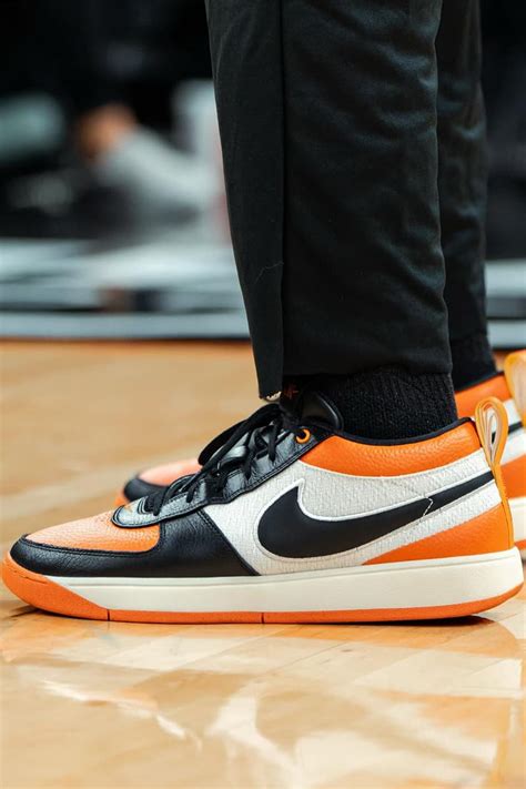 Devin Booker 親著 Nike Book 1 全新配色「Shattered Backboard」 | Hypebeast