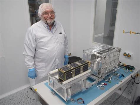 Школьный космический телескоп передаёт телеметрию с орбиты Space π