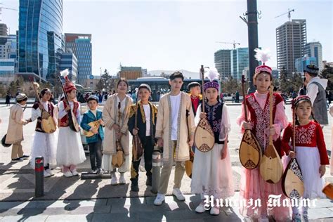 Монгол Үндэстний цөөнхийн зөрчигдсөн эрх 10 жилийн дараа БҮТЭН БОЛЛОО УИХ аас Монгол хэлний