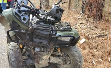 Татко и син настрадаа откако се превртел нивниот четирицикл Skopjeinfo Mk