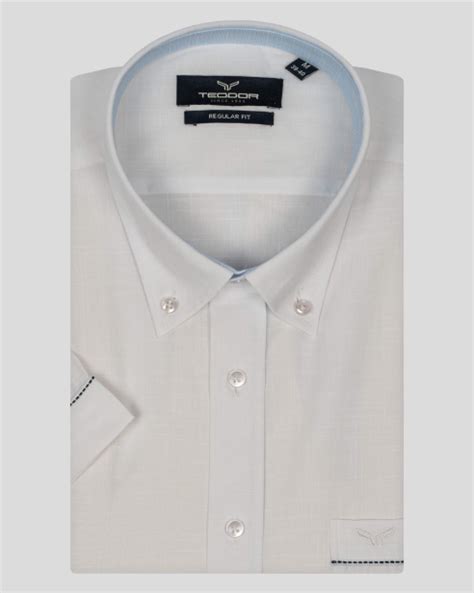 БЯЛА ПАМУЧНА РИЗА СВОБОДЕН СИЛУЕТ С КОНТРАСТИ И БРОДЕРИЯ ЛОГО