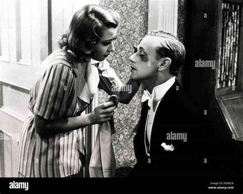 Mr Dodd Geht Nach Hollywood Stand In Joan Blondell Leslie Howard Als Attenbury Dodd Leslie